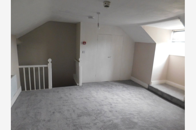 Flat 3, 17 Victoria Street, Castlefields, Shrewsbury, SY1 2HS - Holland ...