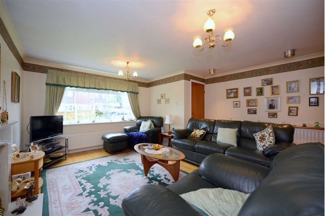 5 Loxdale, Radbrook Green, Shrewsbury, Shropshire, SY3 6AE - Holland ...