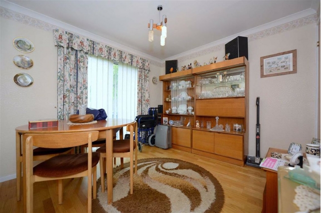 5 Loxdale, Radbrook Green, Shrewsbury, Shropshire, SY3 6AE - Holland ...