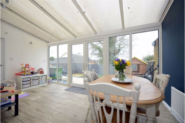 1 Walkford Close, Radbrook Green, Shrewsbury, Shropshire, SY3 6DB ...