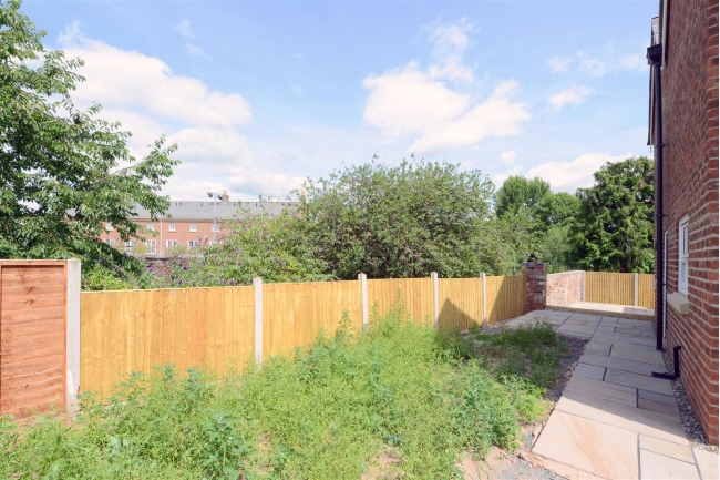 3 Canal Side, Castlefields, Shrewsbury, Shropshire, SY1 2RS - Holland ...