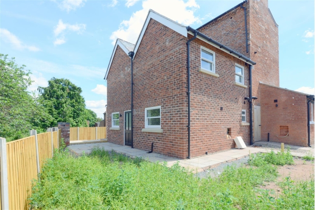 3 Canal Side, Castlefields, Shrewsbury, Shropshire, SY1 2RS - Holland ...