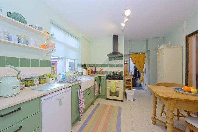 72 Whitehouse Gardens, Ditherington, Shrewsbury, Shropshire, SY1 4BY ...