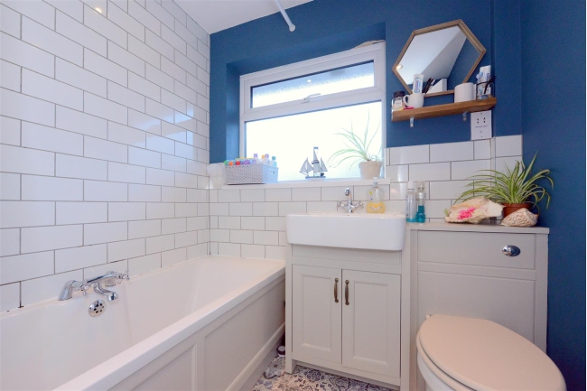 32 Whitecroft Road, Reabrook, Shrewsbury, Shropshire, SY3 7TJ - Holland ...